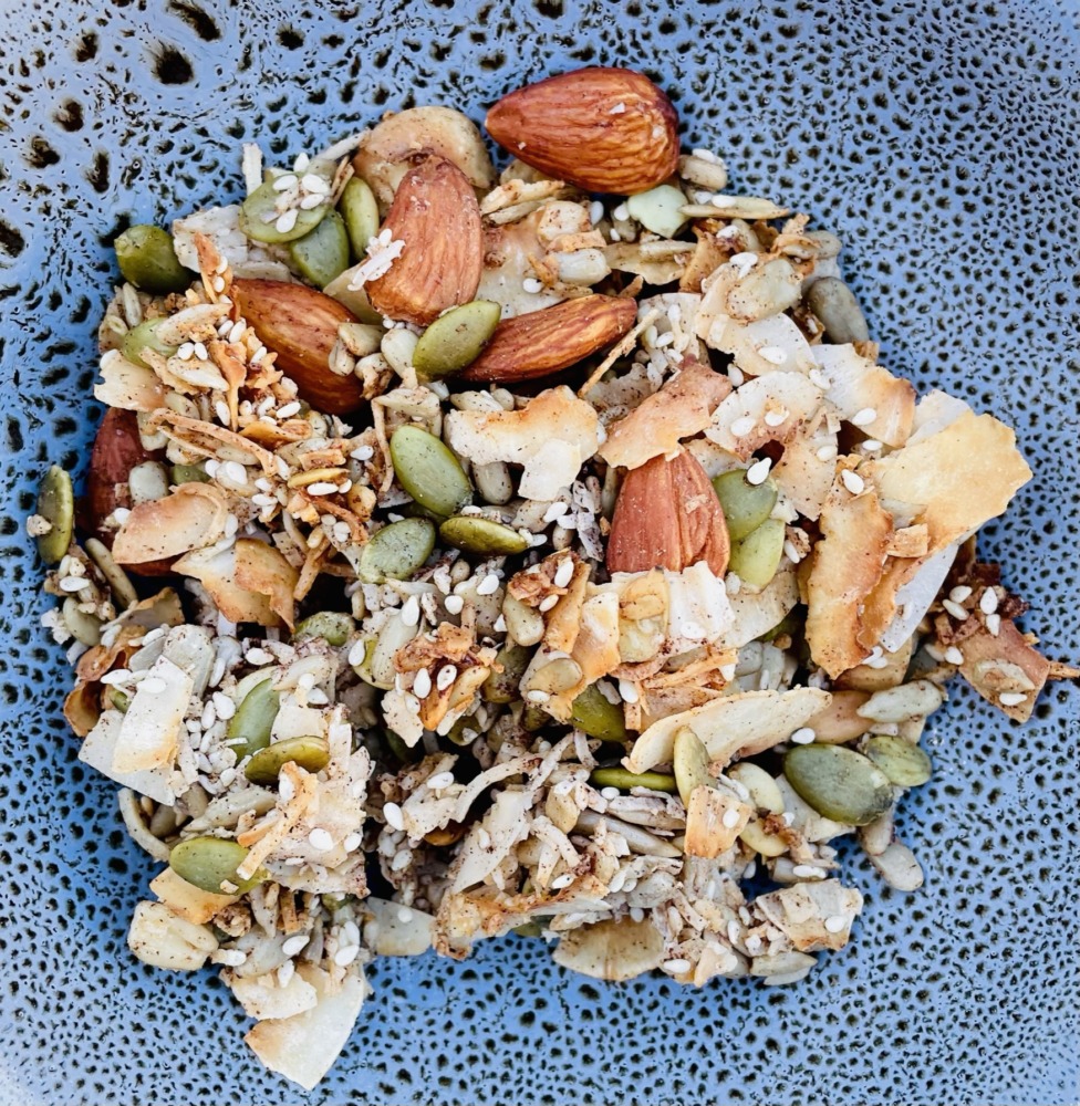 granola - Messy Benches